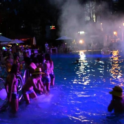 Canadian Splash: Pool Party Extravaganza